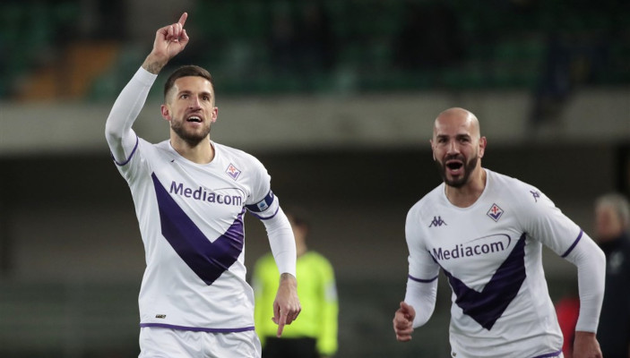 Fiorentina celebrate Conference League final but captain Biraghi sends ...