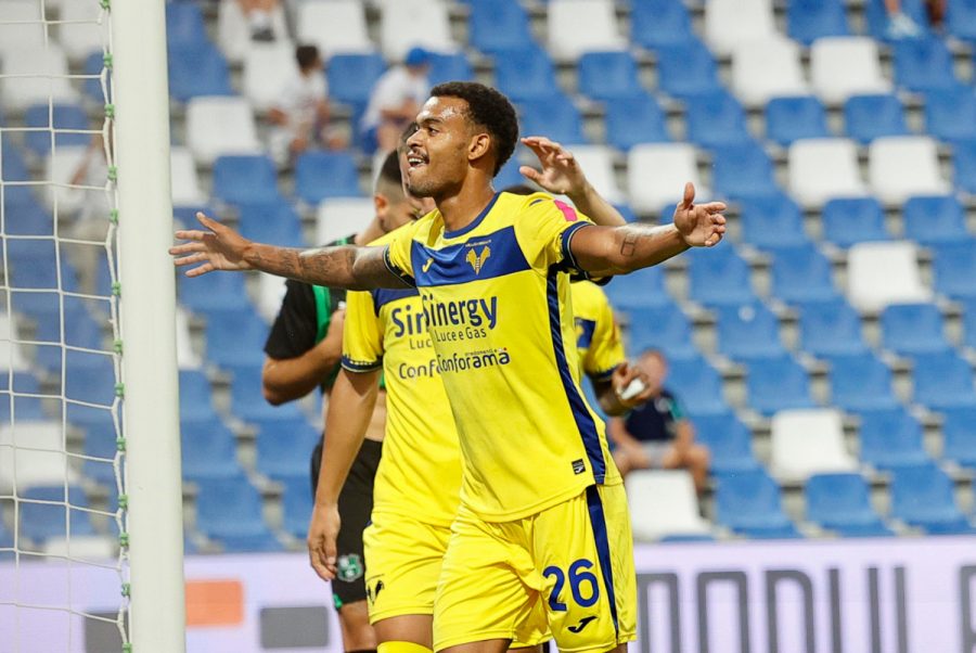 Napoli reach verbal agreement to sign Ngonge from Hellas Verona ...