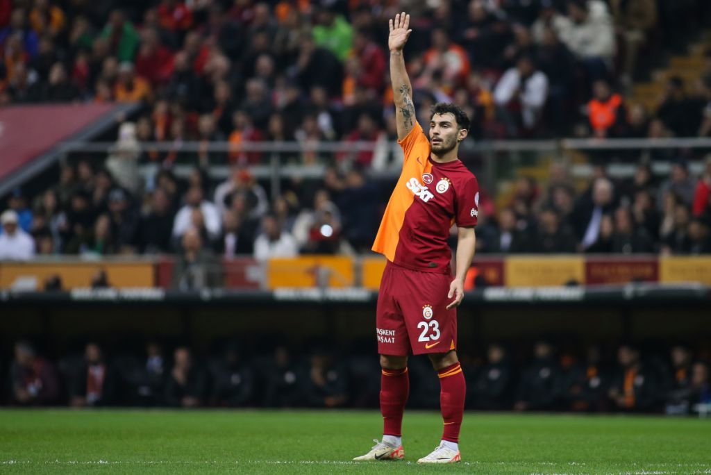 Fiorentina targeting Galatasaray defender Ayhan
