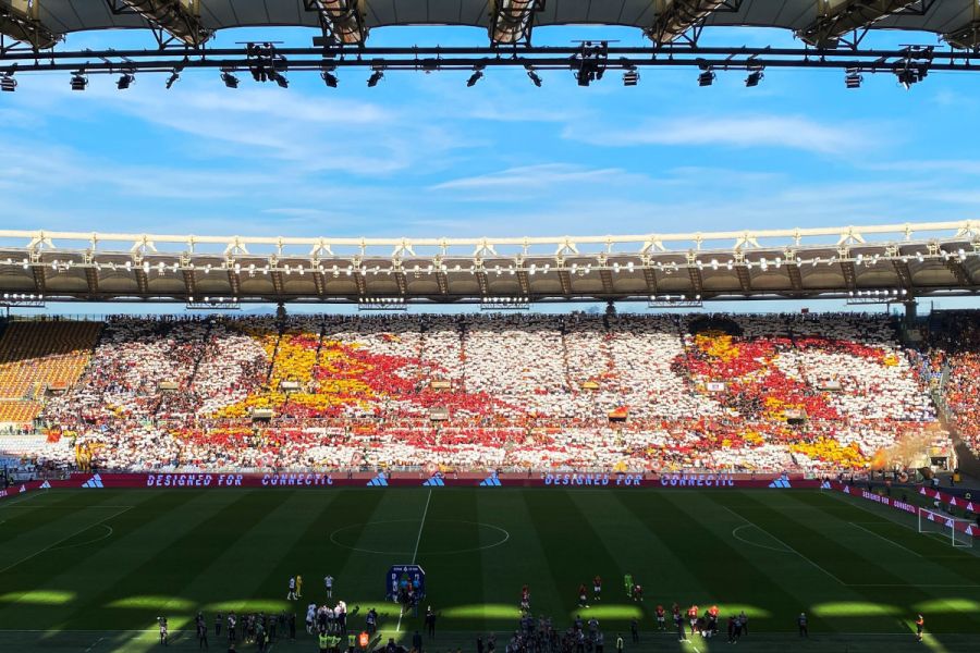 Derby della Capitale: Roma and Lazio tifo meaning