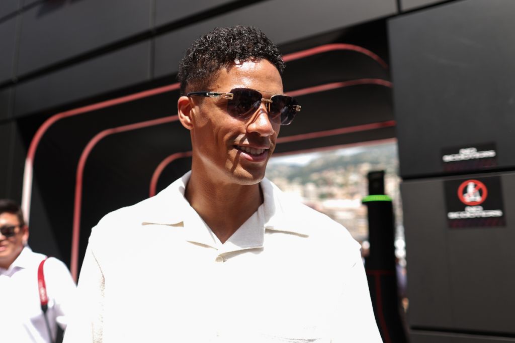Official: Varane joins Como's board