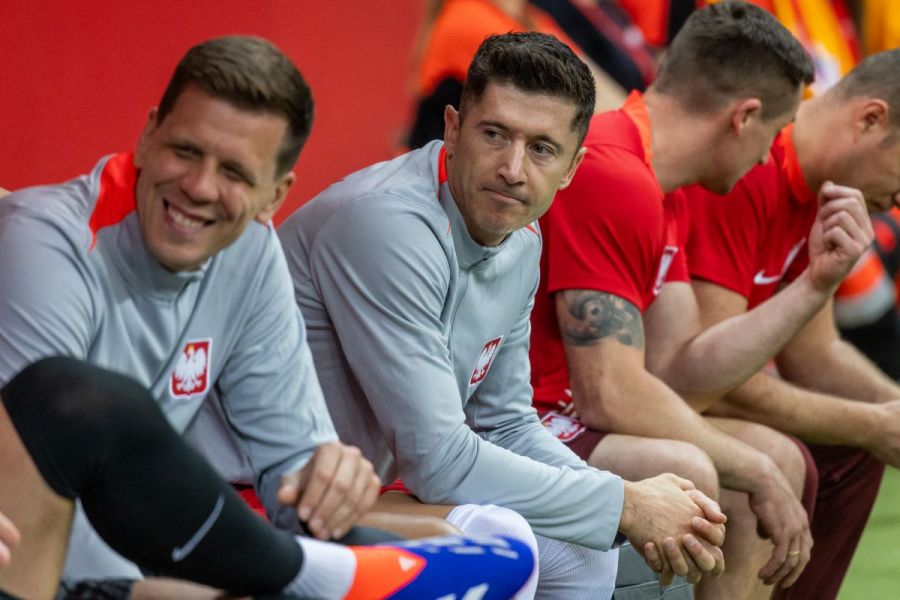 Juventus meet Lewandowski's agent and continue Bernardo Silva talks for ...