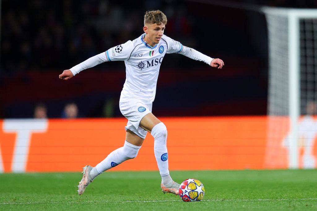 Official: Lindstrom joins Wolfsburg from Napoli after Everton loan ...