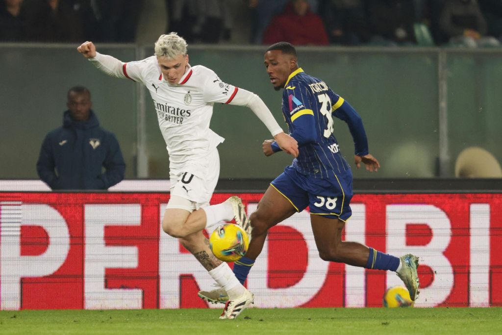 Real Madrid prepared to wait for Alex Jimenez as Milan clarify January ...