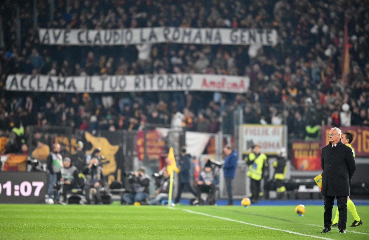 Video: Roma salute Ranieri retirement with his 'last dance' as ...