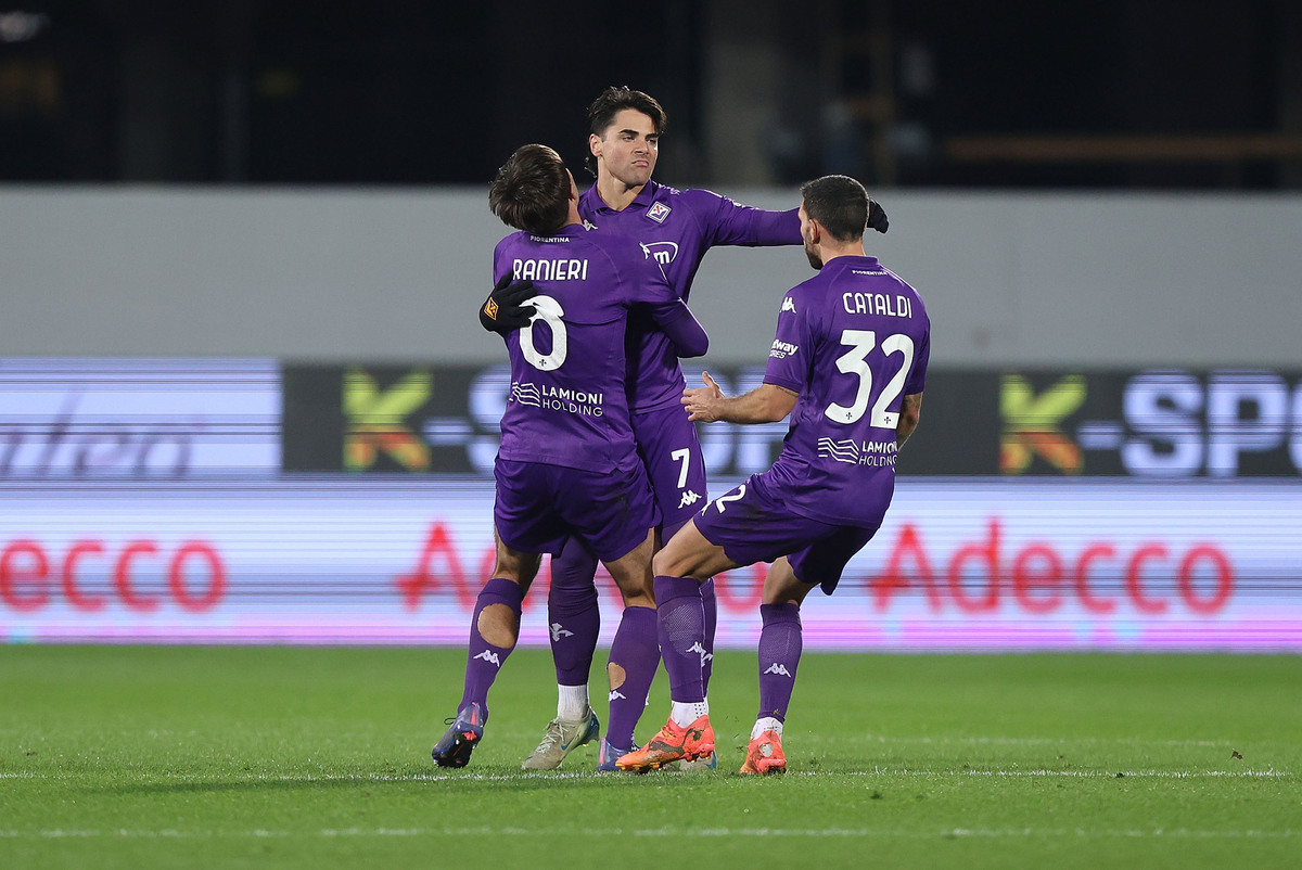 Palladino says there's 'only one' Fiorentina and gives Gudmundsson fitness update