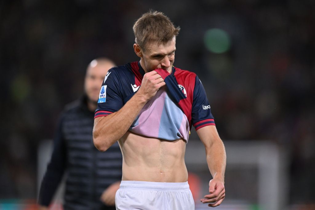 Exclusive: Como push for Bologna's Posch; PAOK close to Fiorentina ...