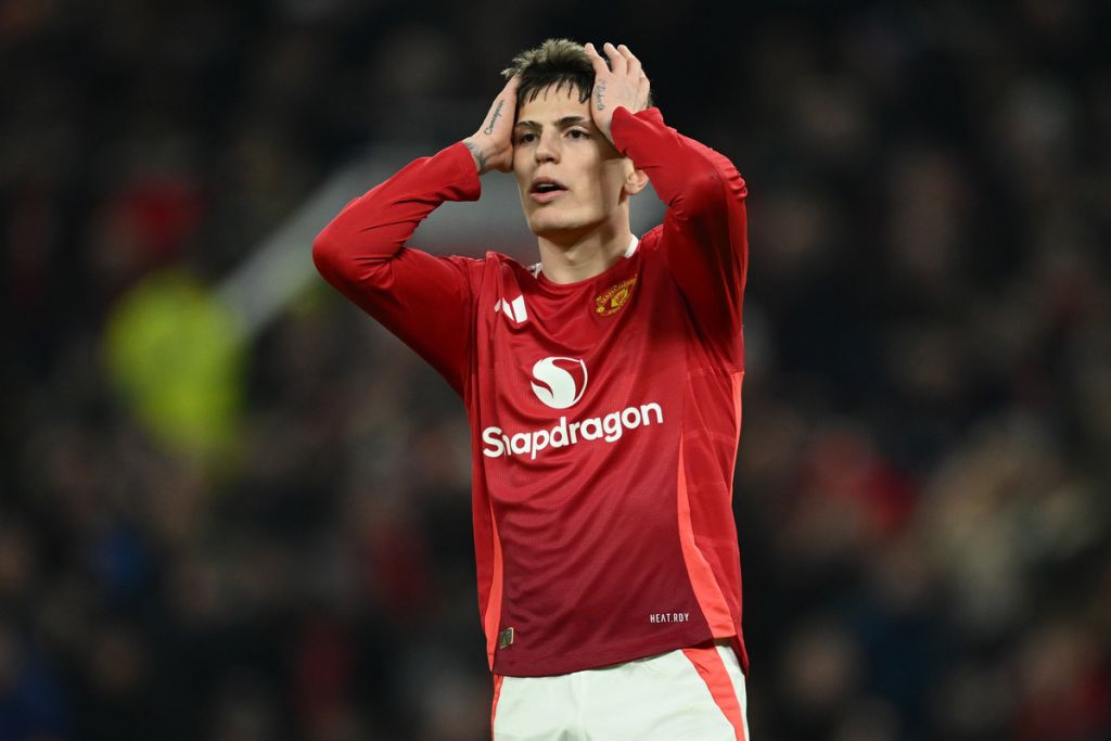 Manchester United lower Garnacho asking price to 70m, but still too ...