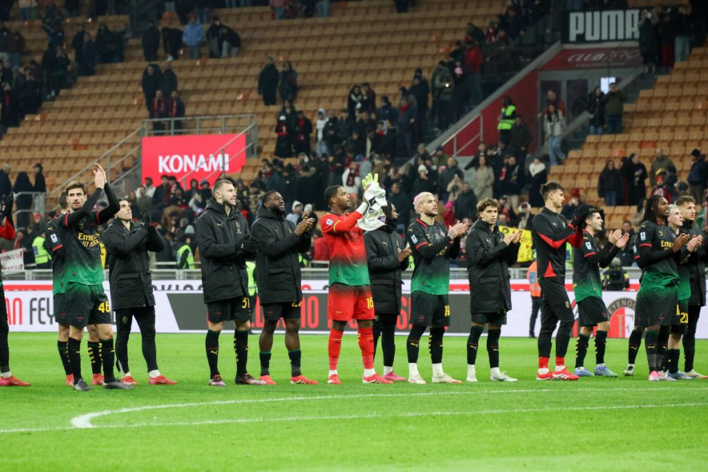 Milan fans stage protest after dreadful few weeks and 2 consecutive defeats