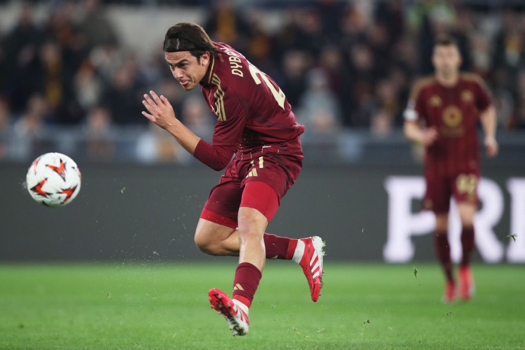 Video: Roma's Dybala delight with stunning brace to lead Porto 2-1