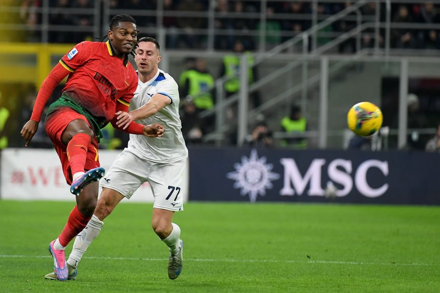 Rafael Leao tells AC Milan he wants to leave in 2025 - report Rafael Leao tells AC Milan he wants to leave in 2025 - report