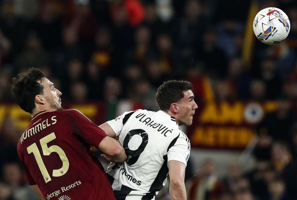 Vlahovic transfer situation: AC Milan talks, salary and Juventus asking ...