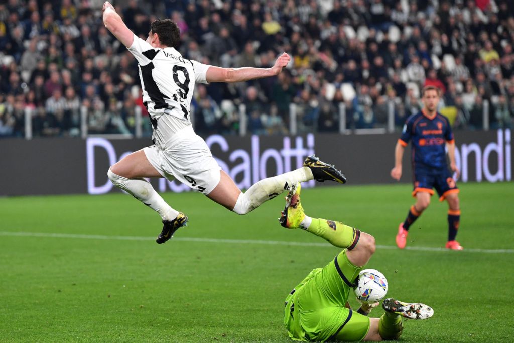 Chelsea transfer stance revealed as Juventus and Napoli explore Jackson ...