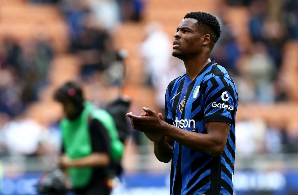 Official : Dumfries has ankle surgery, Inter lose top star for 2-3 months