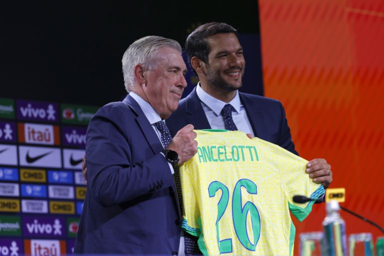 Video: Ronaldo drinks beers with Ancelotti and makes 2026 World Cup ...