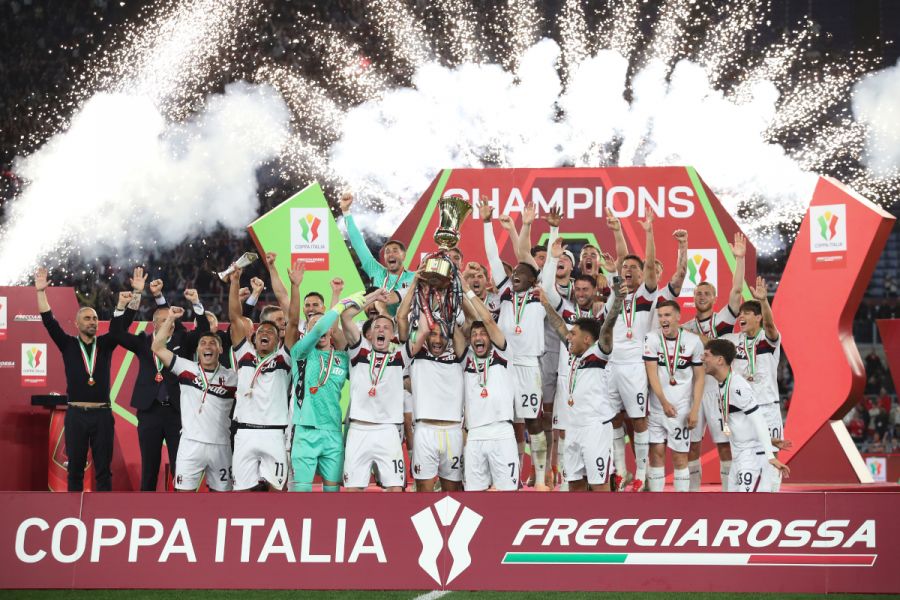 Cold Conceicao blanks ex-Milan captain Calabria during Coppa Italia Final ceremony