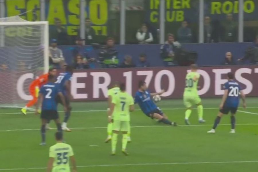 Video: 2 Inter vs. Barcelona penalty controversial incidents explained