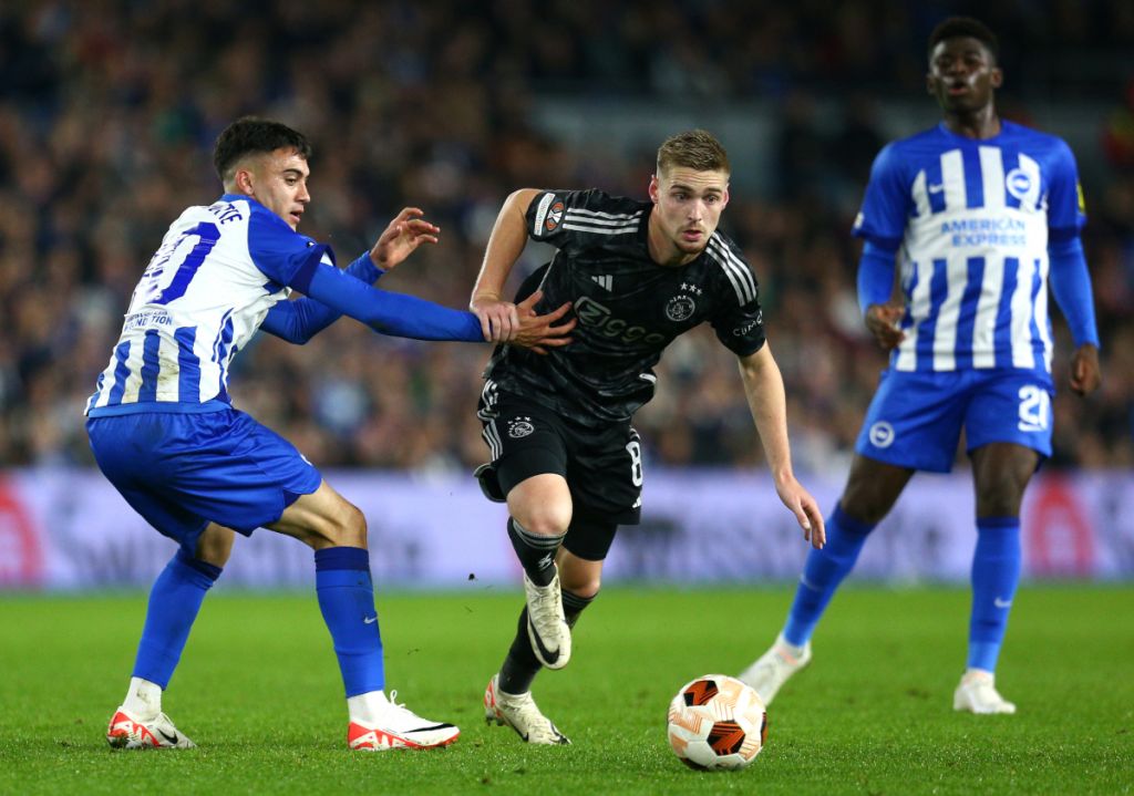 Lazio confirm Ratkov signing, reach Taylor agreement with Ajax