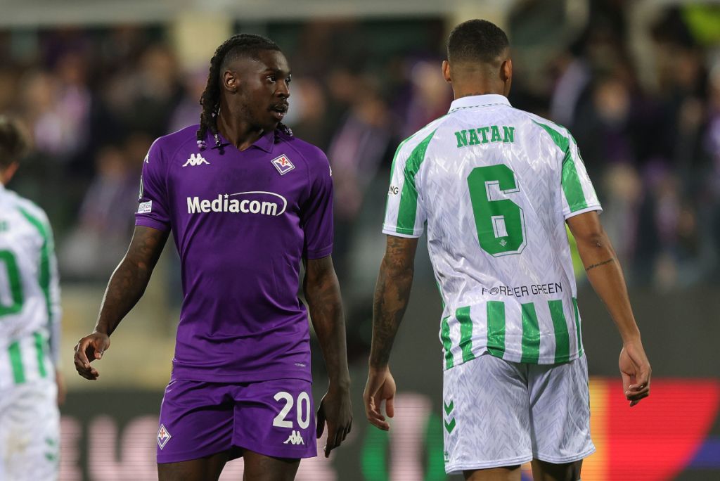 Man United consider paying Kean's release clause in 2025 - latest