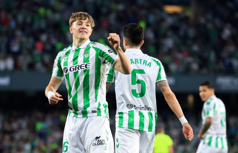 Jesus Rodriguez: Como closing on 20m agreement for exciting Real Betis ...