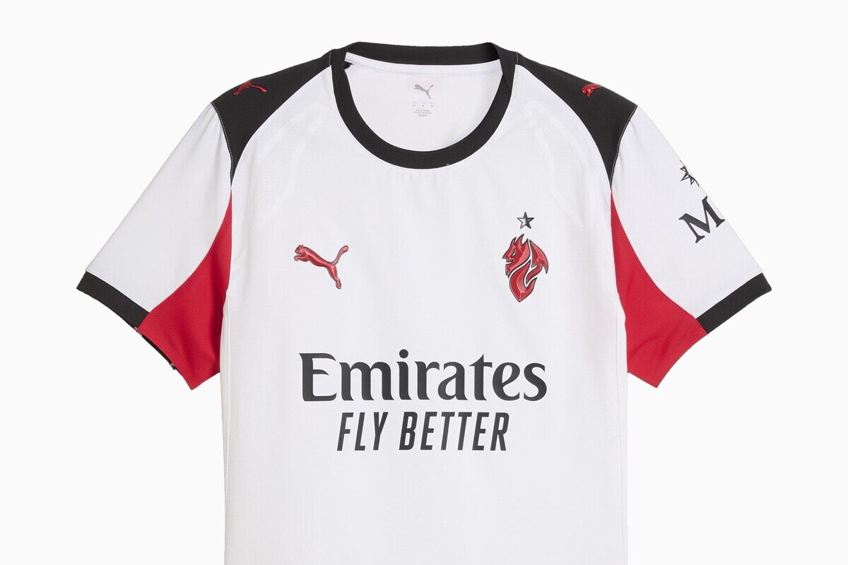 Photos : Le maillot extérieur de l'AC Milan 2025-26 a fuité avec un nouveau logo