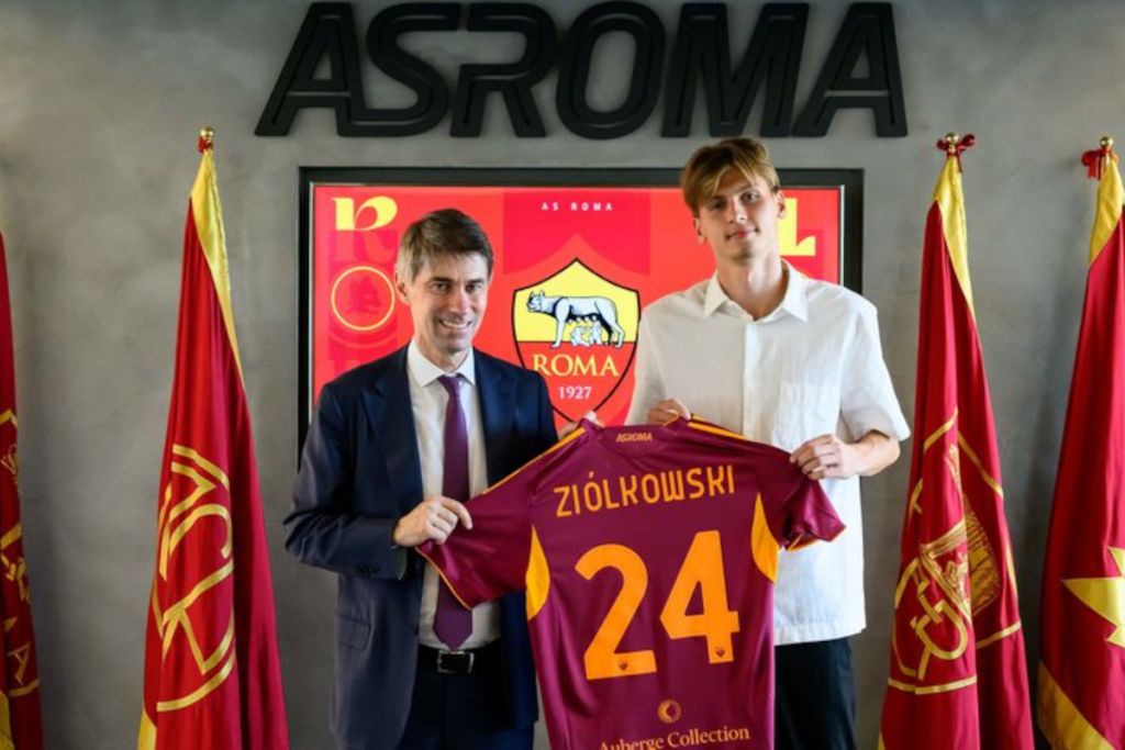 Official: Roma sign Ziolkowski from Legia Warsaw in €6m deal - Football ...
