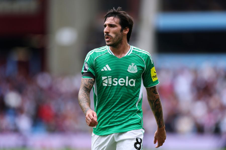 Italy star Sandro Tonali suffers 'threatening' injury in Newcastle 2-3 ...