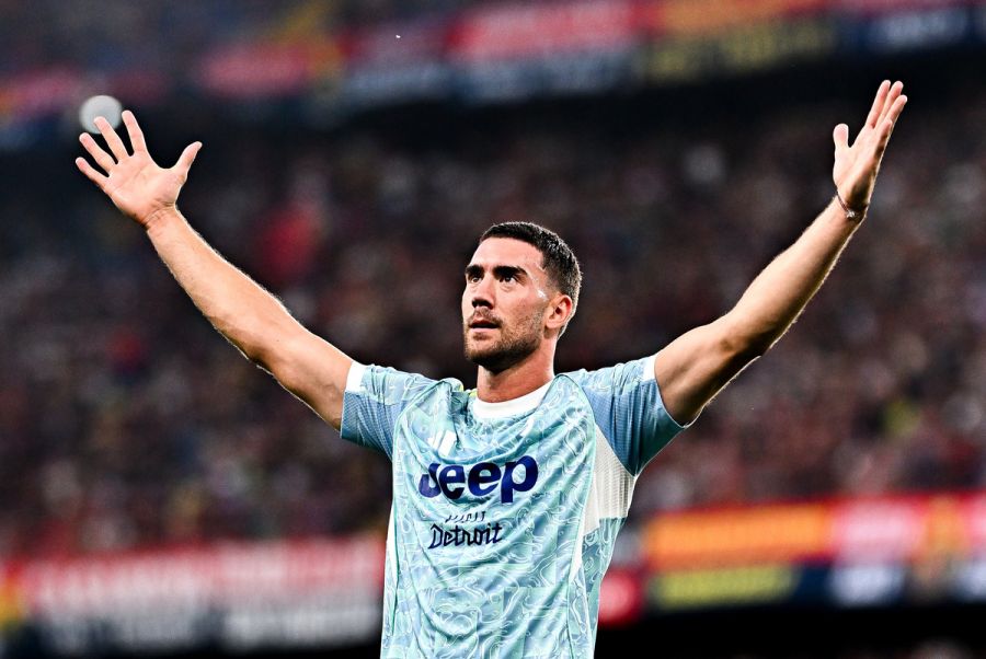 Luca Toni: ‘Vlahovic has one fault, but it’s not his fault’ - Football ...