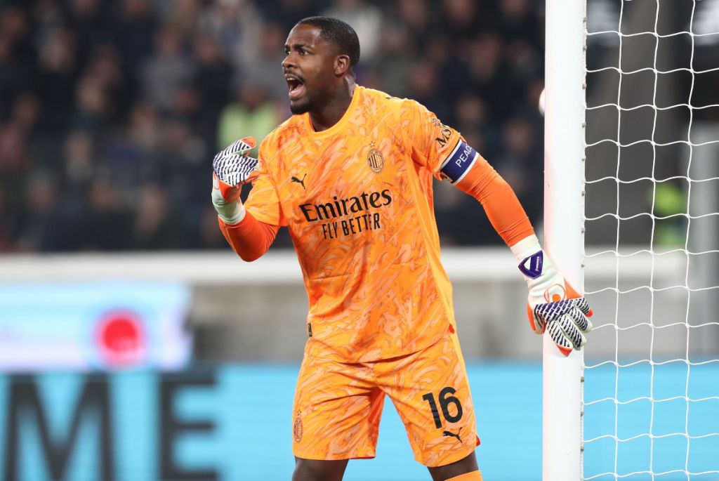 Maignan set for Milan exit as Chelsea lead race & Tare tries late ...