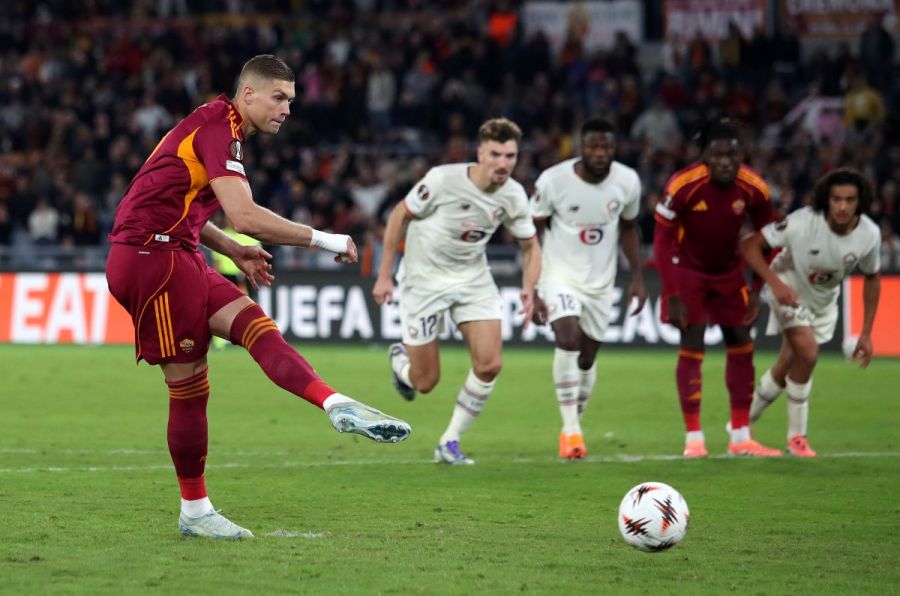Roma join Spurs & Milan in race for Fiorentina striker Kean; Dovbyk ...