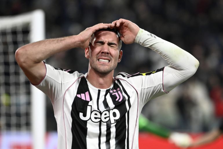 What Vlahovic injury means for Juventus future and expiring contract ...