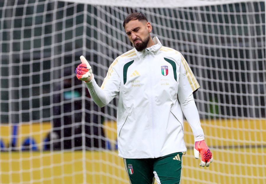 Donnarumma reveals Man City future desire with 'truly special ...