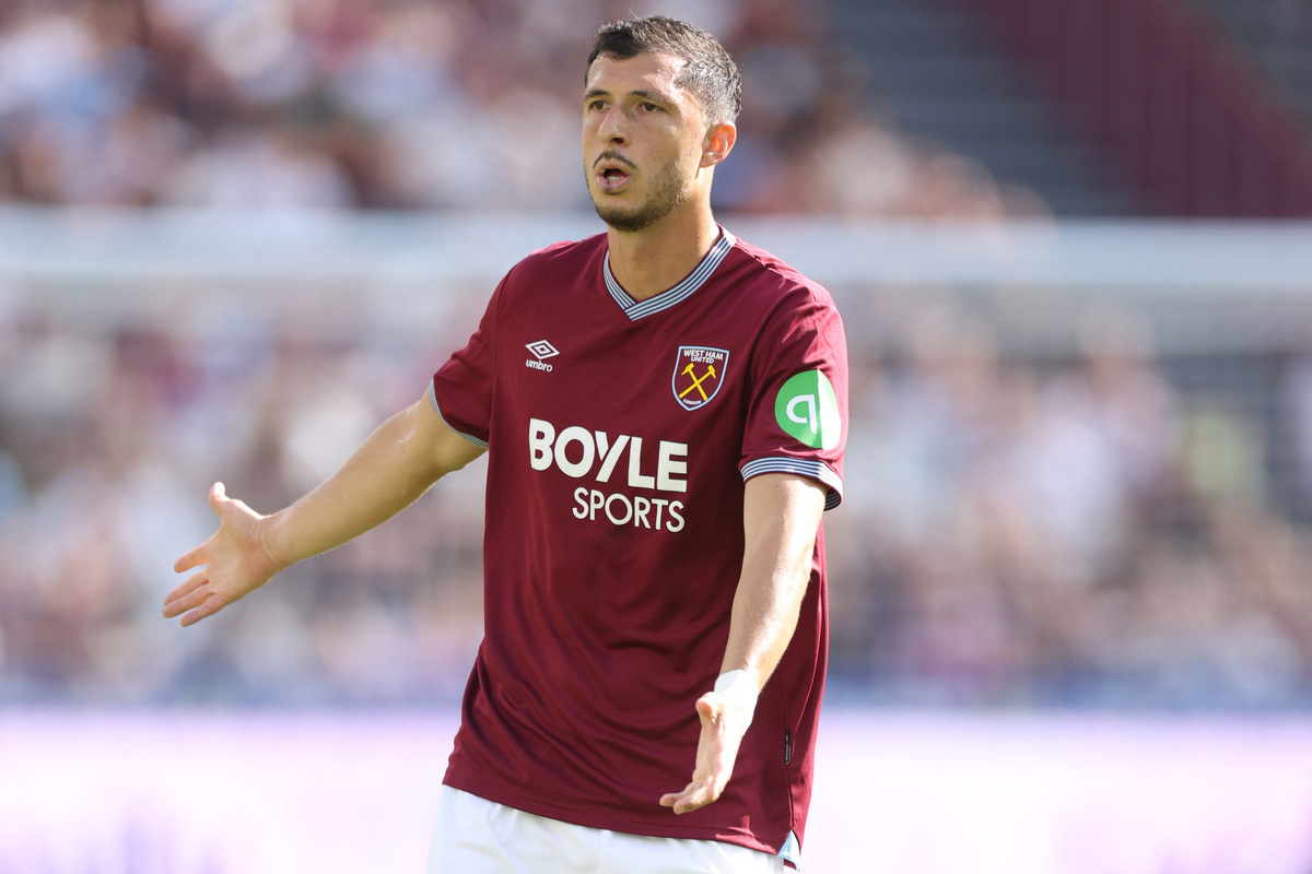 Juventus put Guido Rodriguez talks on hold, target Bournemouth defender