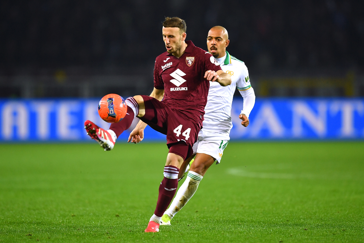 AS Roma and Aston Villa fans react as Malen scores on impressive 0-2 Serie A debut