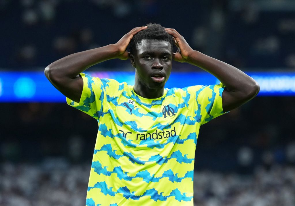 January Transfer Liveblog: Juventus eye deal for Man Utd defender ...